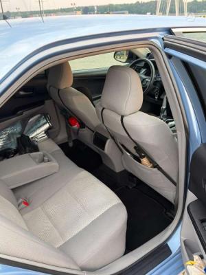 Blue Toyota Camry 2014 in Klaipeda, with an engine capacity of 2.49 L and mileage of 253 thousand km for 10000 €, photo 7 on AUTOMOTO.COM.LV