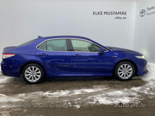 Blue Toyota Camry 2019 in Tallinn, with an engine capacity of 2.49 L and mileage of 52 thousand km for 24995 €, photo 4 on AUTOMOTO.COM.LV