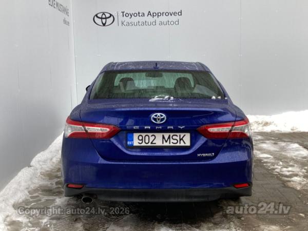 Blue Toyota Camry 2019 in Tallinn, with an engine capacity of 2.49 L and mileage of 52 thousand km for 24995 €, photo 5 on AUTOMOTO.COM.LV