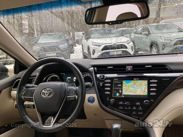 Blue Toyota Camry 2019 in Tallinn, with an engine capacity of 2.49 L and mileage of 52 thousand km for 24995 €, photo 9 on AUTOMOTO.COM.LV