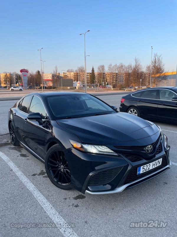 Blue Toyota Camry 2021 in Tartu, with an engine capacity of 2.50 L and mileage of 140 thousand km for 31300 €, photo 1 on AUTOMOTO.COM.LV