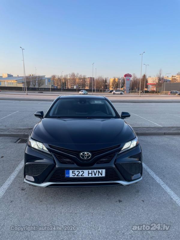 Blue Toyota Camry 2021 in Tartu, with an engine capacity of 2.50 L and mileage of 140 thousand km for 31300 €, photo 3 on AUTOMOTO.COM.LV