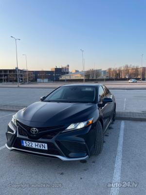 Blue Toyota Camry 2021 in Tartu, with an engine capacity of 2.50 L and mileage of 140 thousand km for 31300 €, photo 4 on AUTOMOTO.COM.LV