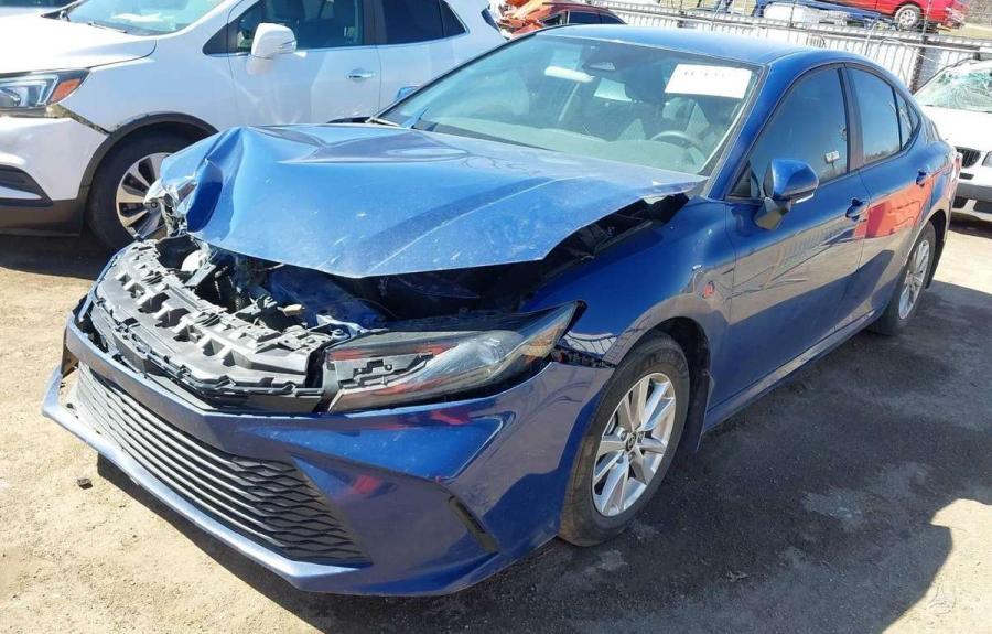 Zils Toyota Camry 2025 Viļņa, ar dzinēja tilpumu 2.49 L un nobraukumu 85 tūkst. km par 15900 €, foto 1 vietnē AUTOMOTO.COM.LV