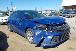 Zils Toyota Camry 2025 Viļņa, ar dzinēja tilpumu 2.49 L un nobraukumu 85 tūkst. km par 15900 €, foto 4 vietnē AUTOMOTO.COM.LV