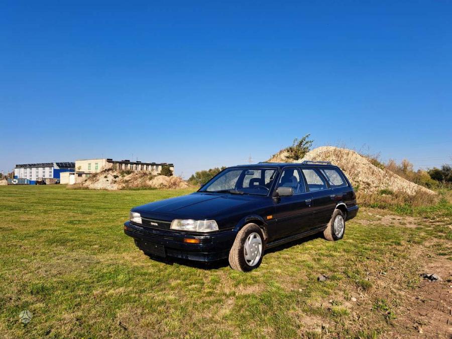 Zils Toyota Camry 1988 Šauļi, ar dzinēja tilpumu 2.00 L un nobraukumu 222 tūkst. km par 800 €, foto 2 vietnē AUTOMOTO.COM.LV