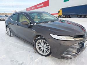 Brown Toyota Camry 2019 in Riga, with an engine capacity of 2.50 L and mileage of 145 thousand km for 22500 €, photo 7 on AUTOMOTO.COM.LV