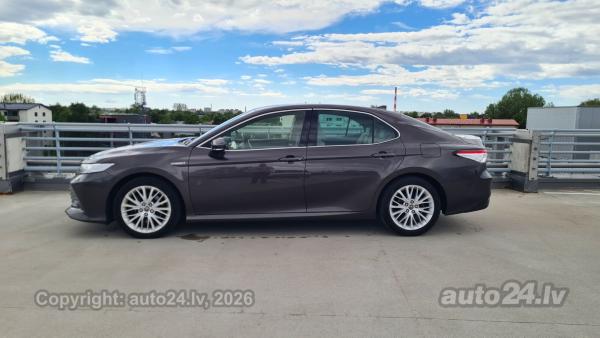 Brown Toyota Camry 2019 in Tallinn, with an engine capacity of 2.50 L and mileage of 188 thousand km for 17900 €, photo 7 on AUTOMOTO.COM.LV