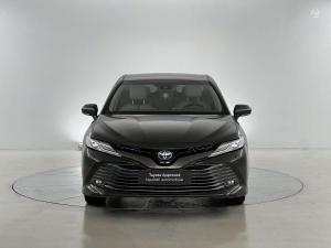 Brown Toyota Camry 2019 in Vilnius, with an engine capacity of 2.50 L and mileage of 120 thousand km for 23900 €, photo 6 on AUTOMOTO.COM.LV