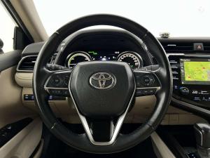 Brown Toyota Camry 2019 in Vilnius, with an engine capacity of 2.50 L and mileage of 120 thousand km for 23900 €, photo 13 on AUTOMOTO.COM.LV