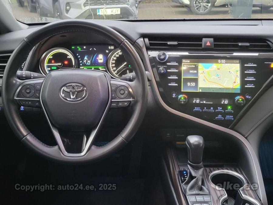 Brown Toyota Camry 2020 in Tallinn, with an engine capacity of 2.49 L and mileage of 87 thousand km for 24995 €, photo 9 on AUTOMOTO.COM.LV