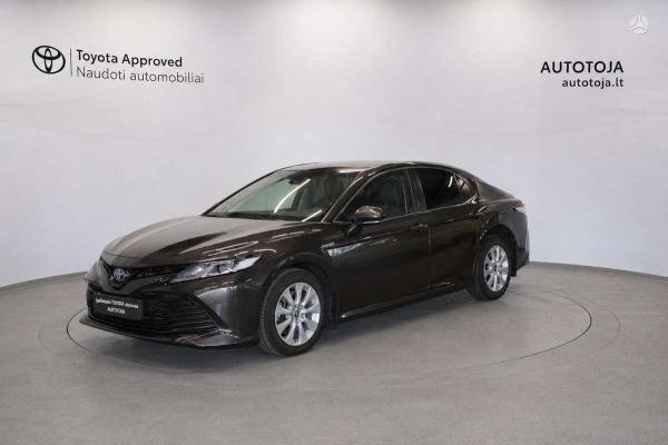 Brown Toyota Camry 2020 in Kaunas, with an engine capacity of 2.49 L and mileage of 188 thousand km for 18900 €, photo 1 on AUTOMOTO.COM.LV
