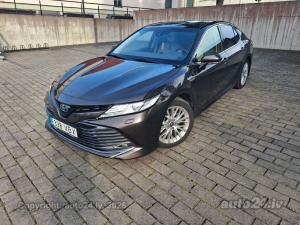 Brūns Toyota Camry 2020 Rakvere, ar dzinēja tilpumu 2.50 L un nobraukumu 107 tūkst. km par 23900 €, foto  vietnē AUTOMOTO.COM.LV