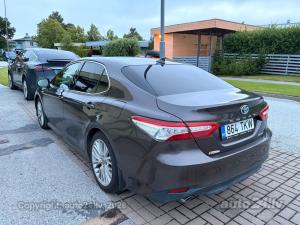 Brown Toyota Camry 2020 in Tallinn, with an engine capacity of 2.50 L and mileage of 223 thousand km for 19500 €, photo 3 on AUTOMOTO.COM.LV