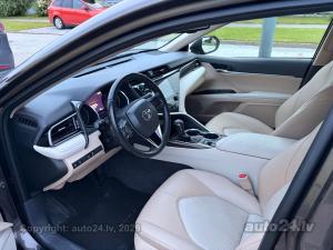 Brown Toyota Camry 2020 in Tallinn, with an engine capacity of 2.50 L and mileage of 223 thousand km for 19500 €, photo 4 on AUTOMOTO.COM.LV