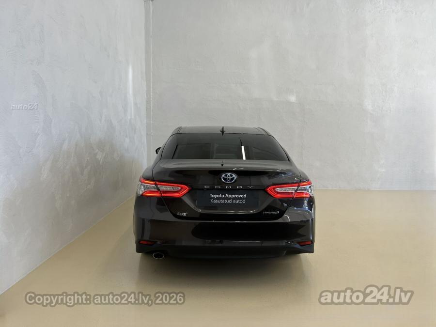 Brown Toyota Camry 2020 in Rakvere, with an engine capacity of 2.49 L and mileage of 109 thousand km for 22490 €, photo 17 on AUTOMOTO.COM.LV