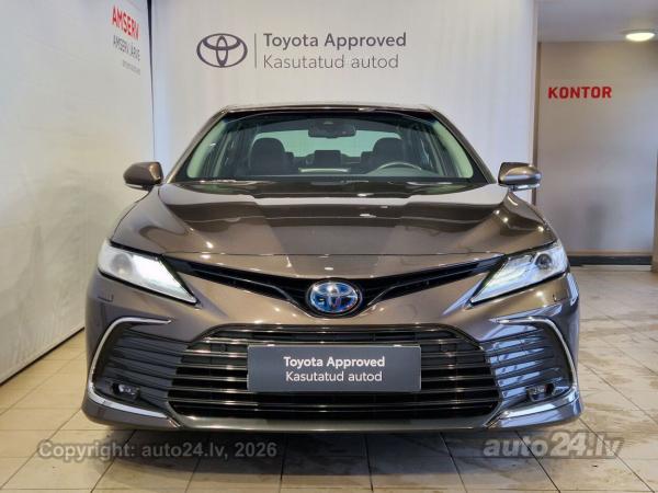 Brūns Toyota Camry 2021 Tallina, ar dzinēja tilpumu 2.50 L un nobraukumu 123 tūkst. km par 26990 €, foto 5 vietnē AUTOMOTO.COM.LV