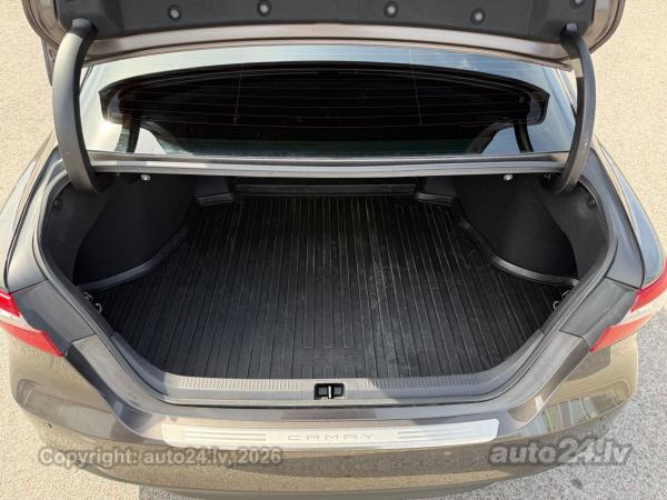 Brūns Toyota Camry 2021 Tallina, ar dzinēja tilpumu 2.50 L un nobraukumu 141 tūkst. km par 23500 €, foto 9 vietnē AUTOMOTO.COM.LV