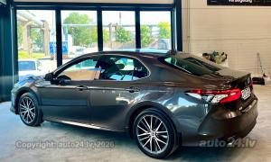 Brūns Toyota Camry 2021 Tallina, ar dzinēja tilpumu 2.50 L un nobraukumu 103 tūkst. km par 25500 €, foto 4 vietnē AUTOMOTO.COM.LV