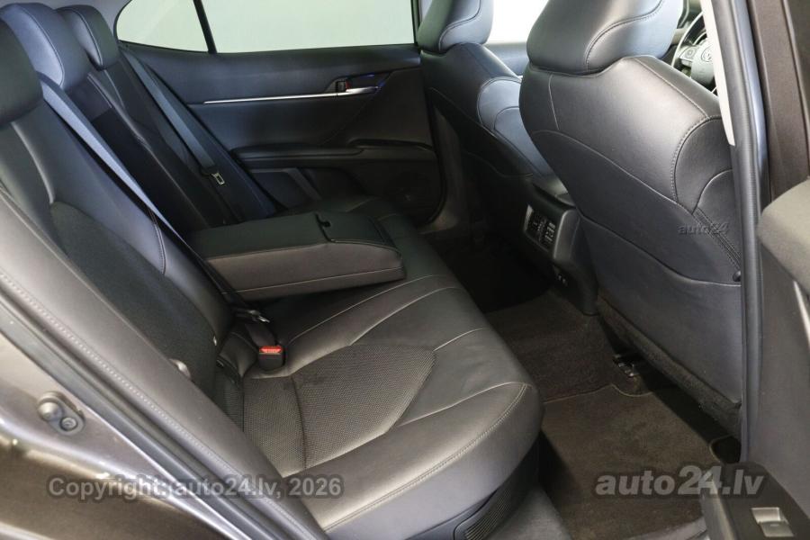 Brūns Toyota Camry 2021 Tallina, ar dzinēja tilpumu 2.49 L un nobraukumu 145 tūkst. km par 20990 €, foto 8 vietnē AUTOMOTO.COM.LV