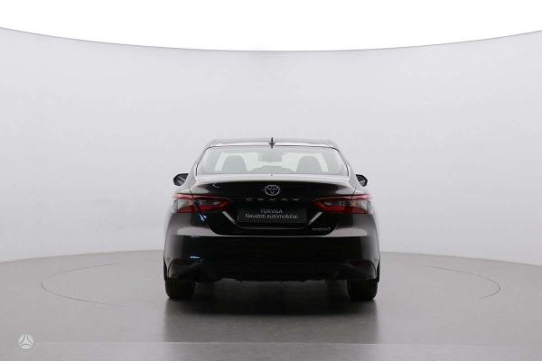 Brown Toyota Camry 2021 in Vilnius, with an engine capacity of 2.49 L and mileage of 208 thousand km for 19500 €, photo 5 on AUTOMOTO.COM.LV