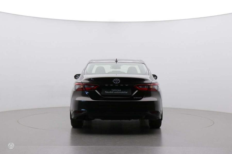 Brown Toyota Camry 2021 in Vilnius, with an engine capacity of 2.49 L and mileage of 208 thousand km for 19500 €, photo 5 on AUTOMOTO.COM.LV