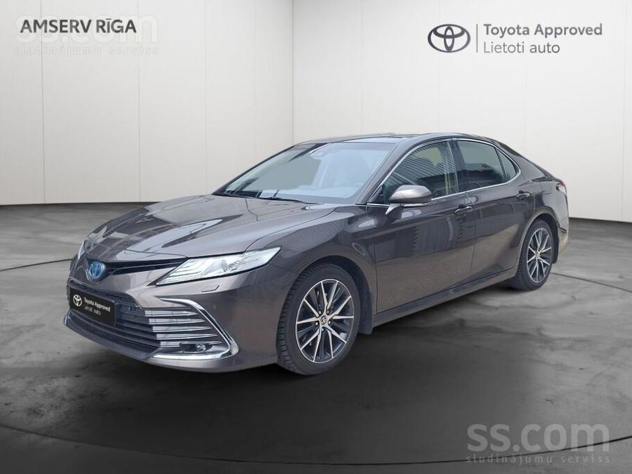 Brūns Toyota Camry 2022 Rīga, ar dzinēja tilpumu 2.50 L un nobraukumu 108 tūkst. km par 26900 €, foto 1 vietnē AUTOMOTO.COM.LV