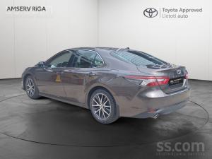 Brūns Toyota Camry 2022 Rīga, ar dzinēja tilpumu 2.50 L un nobraukumu 108 tūkst. km par 26900 €, foto 5 vietnē AUTOMOTO.COM.LV