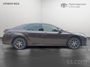 Brūns Toyota Camry 2022 Rīga, ar dzinēja tilpumu 2.50 L un nobraukumu 108 tūkst. km par 26900 €, foto 8 vietnē AUTOMOTO.COM.LV