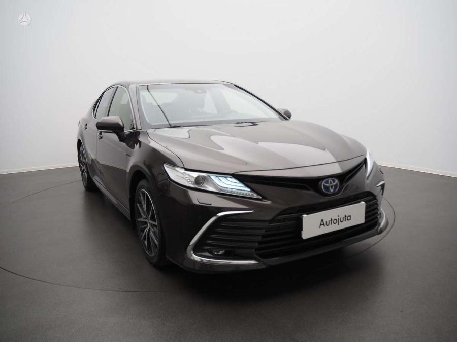 Brūns Toyota Camry 2022 Viļņa, ar dzinēja tilpumu 2.49 L un nobraukumu 114 tūkst. km par 23400 €, foto 4 vietnē AUTOMOTO.COM.LV