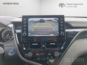 Brūns Toyota Camry 2023 Rīga, ar dzinēja tilpumu 2.50 L un nobraukumu 72 tūkst. km par 31000 €, foto 18 vietnē AUTOMOTO.COM.LV