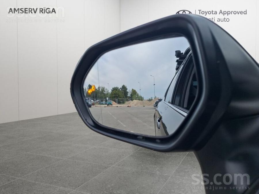 Brūns Toyota Camry 2023 Rīga, ar dzinēja tilpumu 2.50 L un nobraukumu 72 tūkst. km par 31000 €, foto 21 vietnē AUTOMOTO.COM.LV