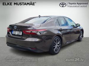 Brown Toyota Camry 2024 in Tallinn, with an engine capacity of 2.49 L and mileage of 23 thousand km for 33895 €, photo 3 on AUTOMOTO.COM.LV