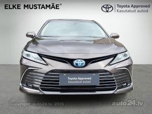 Brown Toyota Camry 2024 in Tallinn, with an engine capacity of 2.49 L and mileage of 23 thousand km for 33895 €, photo 6 on AUTOMOTO.COM.LV