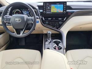 Brown Toyota Camry 2024 in Tallinn, with an engine capacity of 2.49 L and mileage of 23 thousand km for 33895 €, photo 9 on AUTOMOTO.COM.LV
