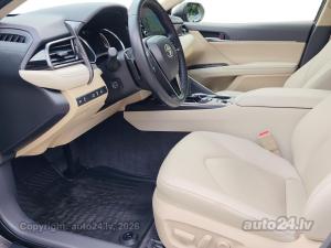 Brown Toyota Camry 2024 in Tallinn, with an engine capacity of 2.49 L and mileage of 23 thousand km for 33895 €, photo 12 on AUTOMOTO.COM.LV