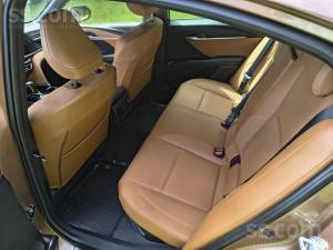 Brown Toyota Camry 2025 in Riga, with an engine capacity of 2.50 L and mileage of 23 thousand km for 39000 €, photo 9 on AUTOMOTO.COM.LV
