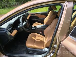Brown Toyota Camry 2025 in Riga, with an engine capacity of 2.50 L and mileage of 23 thousand km for 39000 €, photo 10 on AUTOMOTO.COM.LV