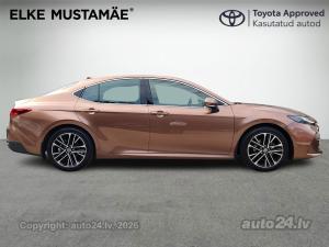 Brūns Toyota Camry 2026 Tallina, ar dzinēja tilpumu 2.49 L un nobraukumu 10 tūkst. km par 43895 €, foto 17 vietnē AUTOMOTO.COM.LV