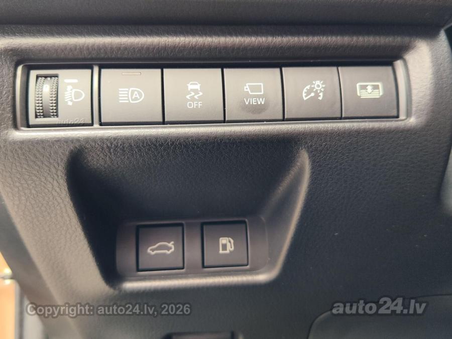 Brūns Toyota Camry 2026 Tallina, ar dzinēja tilpumu 2.49 L un nobraukumu 10 tūkst. km par 43895 €, foto 21 vietnē AUTOMOTO.COM.LV