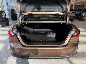 Brown Toyota Camry 2026 in Siauliai, with an engine capacity of 2.49 L and mileage of 0 thousand km for 40900 €, photo 6 on AUTOMOTO.COM.LV