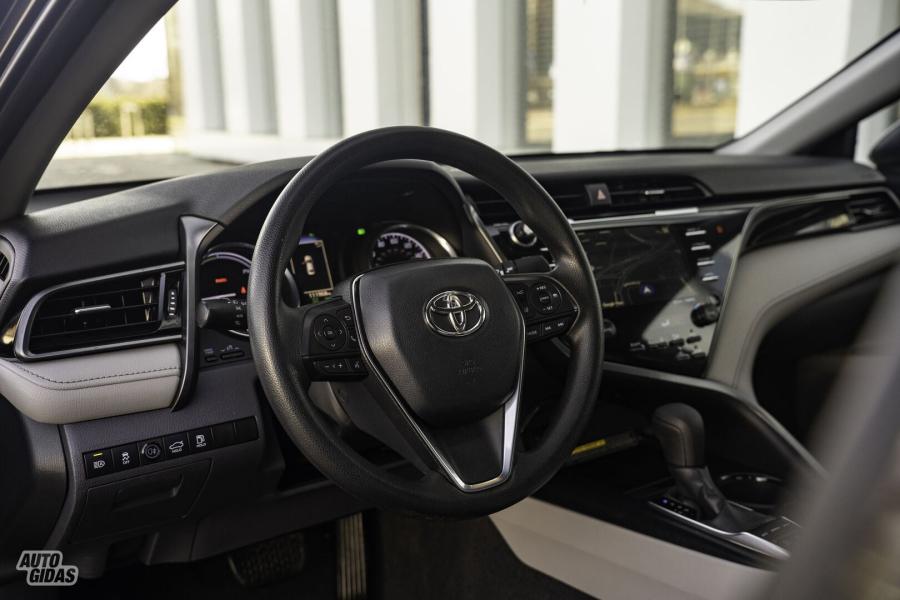 Toyota Camry 2019 Viļņa, ar dzinēja tilpumu 2.50 L un nobraukumu 112 tūkst. km par 21000 €, foto 11 vietnē AUTOMOTO.COM.LV