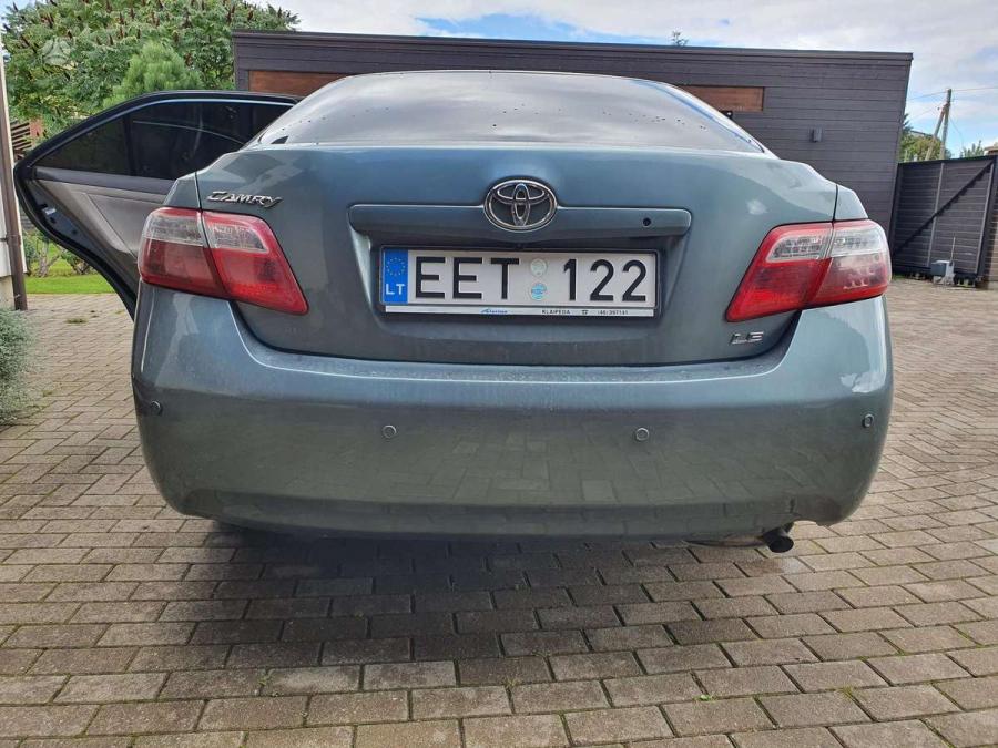 Green Toyota Camry 2008 in Kretinga, with an engine capacity of 2.40 L and mileage of 271 thousand km for 3590 €, photo 4 on AUTOMOTO.COM.LV