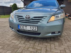Green Toyota Camry 2008 in Kretinga, with an engine capacity of 2.40 L and mileage of 271 thousand km for 3590 €, photo 5 on AUTOMOTO.COM.LV