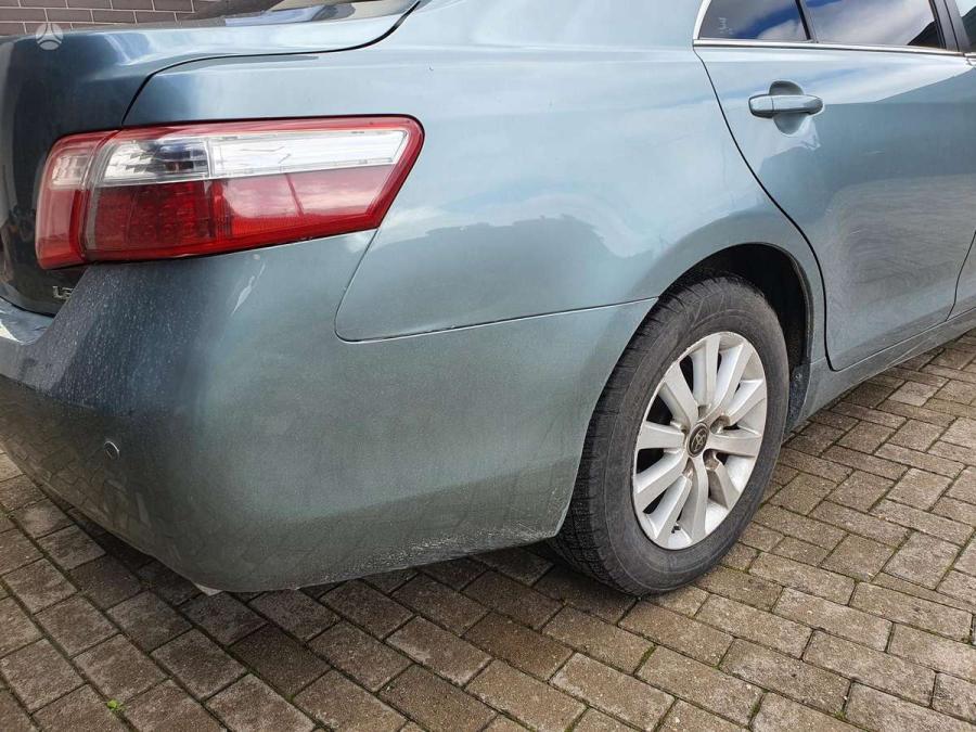Green Toyota Camry 2008 in Kretinga, with an engine capacity of 2.40 L and mileage of 271 thousand km for 3590 €, photo 10 on AUTOMOTO.COM.LV