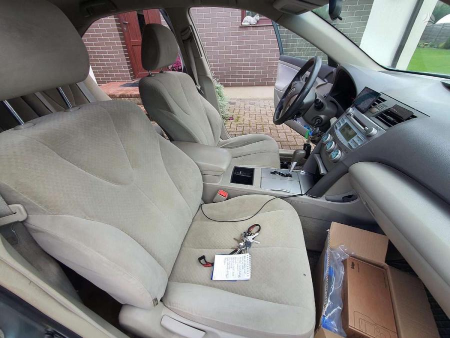 Green Toyota Camry 2008 in Kretinga, with an engine capacity of 2.40 L and mileage of 271 thousand km for 3590 €, photo 13 on AUTOMOTO.COM.LV
