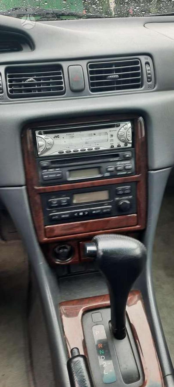 Pelēks Toyota Camry 1996 Panevēža, ar dzinēja tilpumu 2.16 L un nobraukumu 3 tūkst. km par 4500 €, foto 7 vietnē AUTOMOTO.COM.LV
