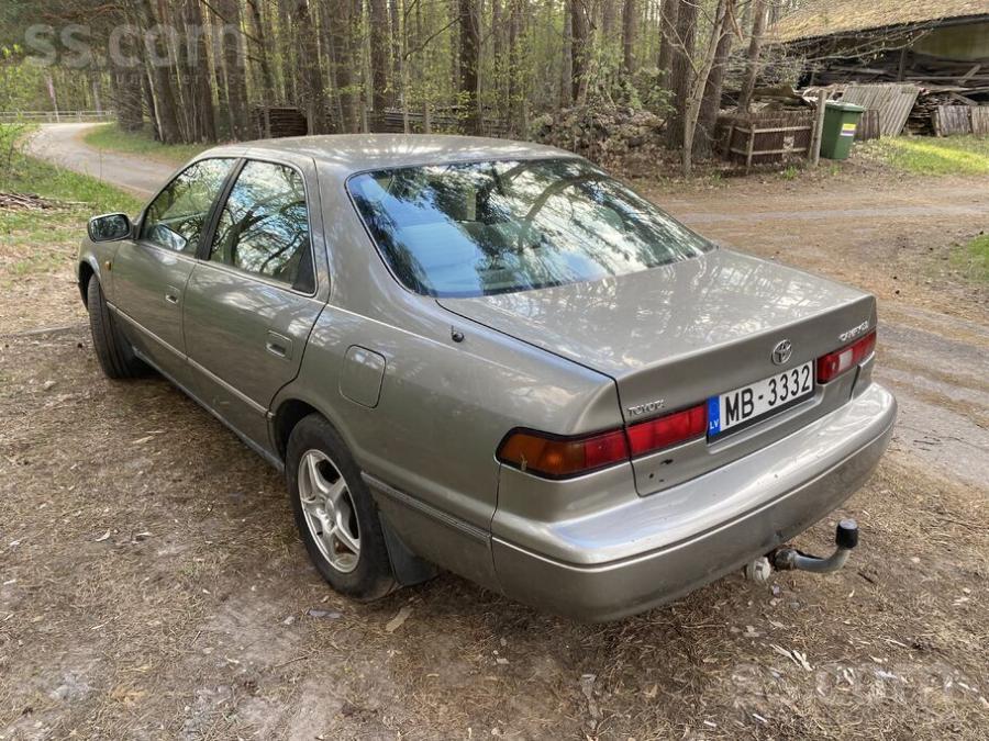 Серый Тойота Камри 1998 в Рига, объемом двигателя 2.20 л и пробегом 0 тыс. км за 1800 €, фото 4 на AUTOMOTO.COM.LV