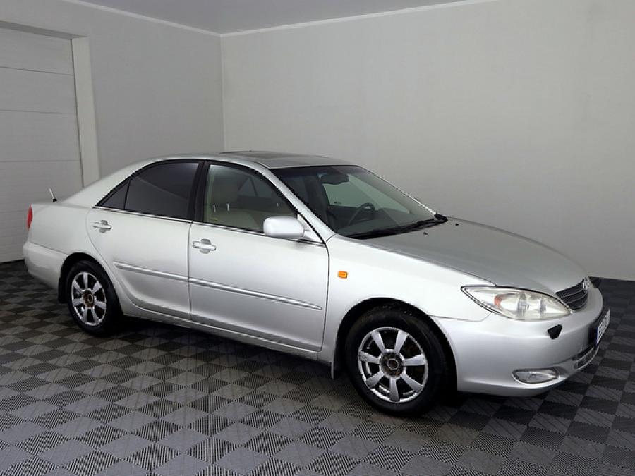 Grey Toyota Camry 2003 in Tallinn, with an engine capacity of 2.40 L and mileage of 265 thousand km for 1299 €, photo 1 on AUTOMOTO.COM.LV