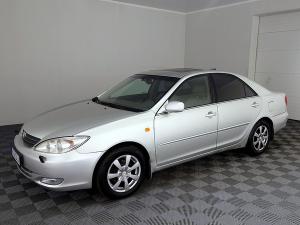 Grey Toyota Camry 2003 in Tallinn, with an engine capacity of 2.40 L and mileage of 265 thousand km for 1299 €, photo 3 on AUTOMOTO.COM.LV